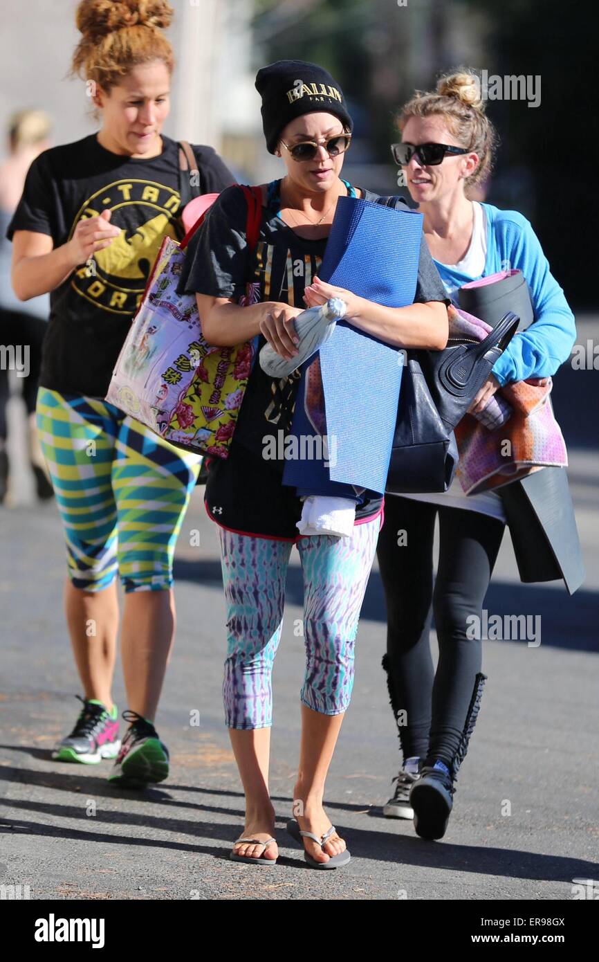 Kaley Cuoco leaves a yoga class wearing a Brian Lichtenberg Ballin ...