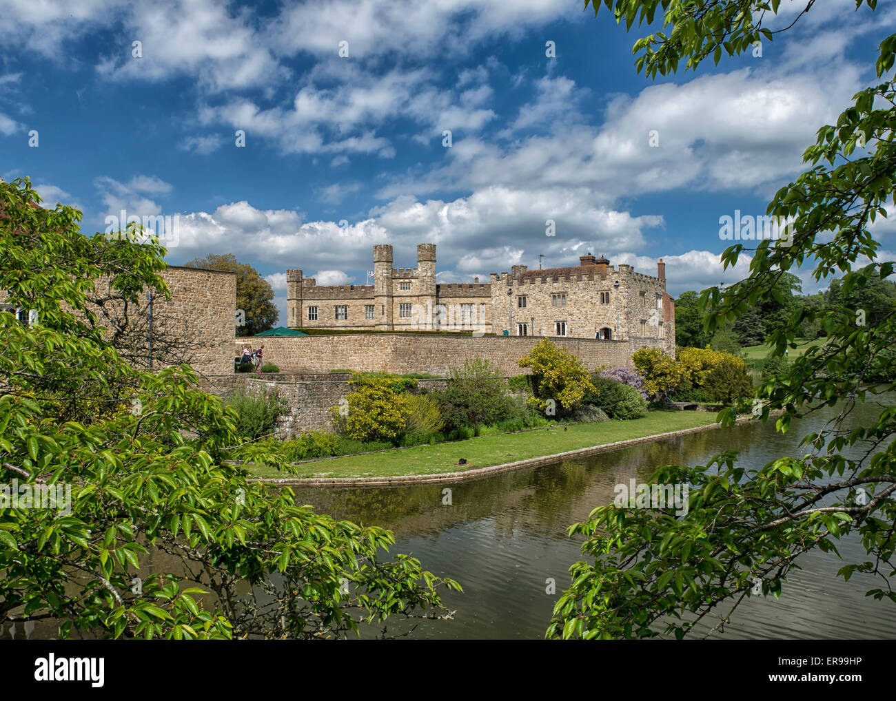 Leeds Castle in Kent, England UK Stock Photo - Alamy