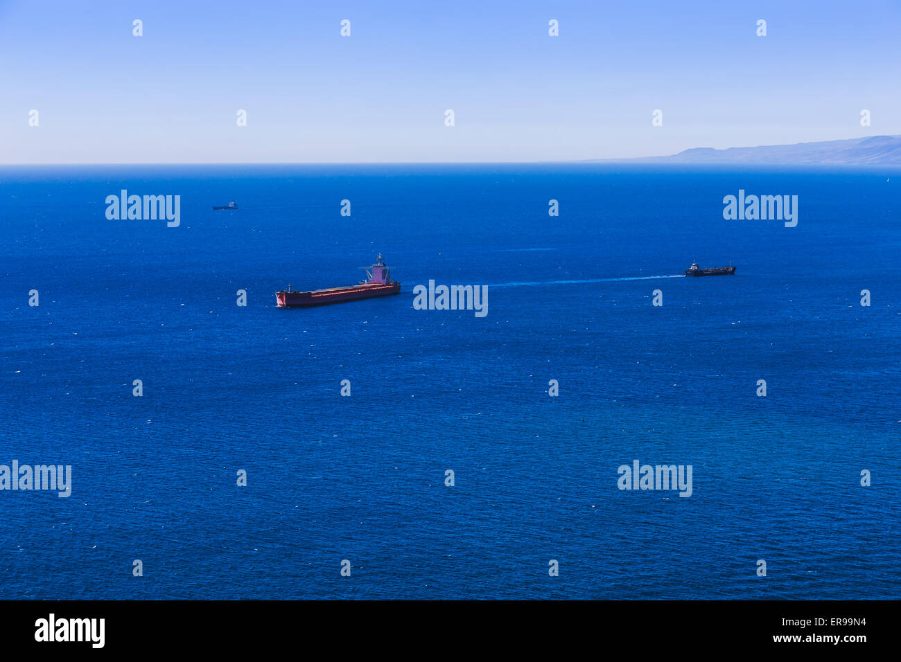 Empty container ship hi-res stock photography and images - Alamy
