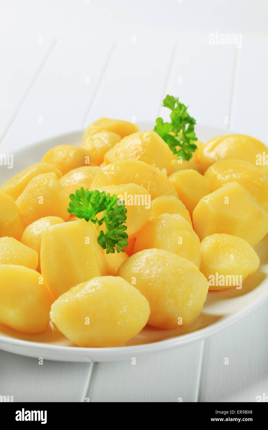 Oval potatoes hi-res stock photography and images - Alamy