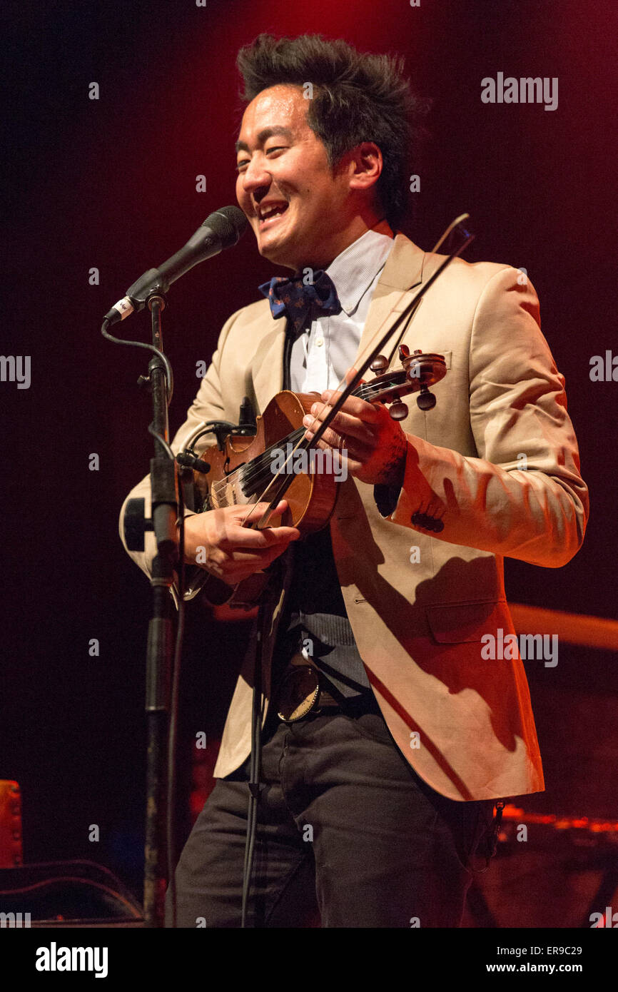 Kishi bashi hi-res stock photography and images - Alamy