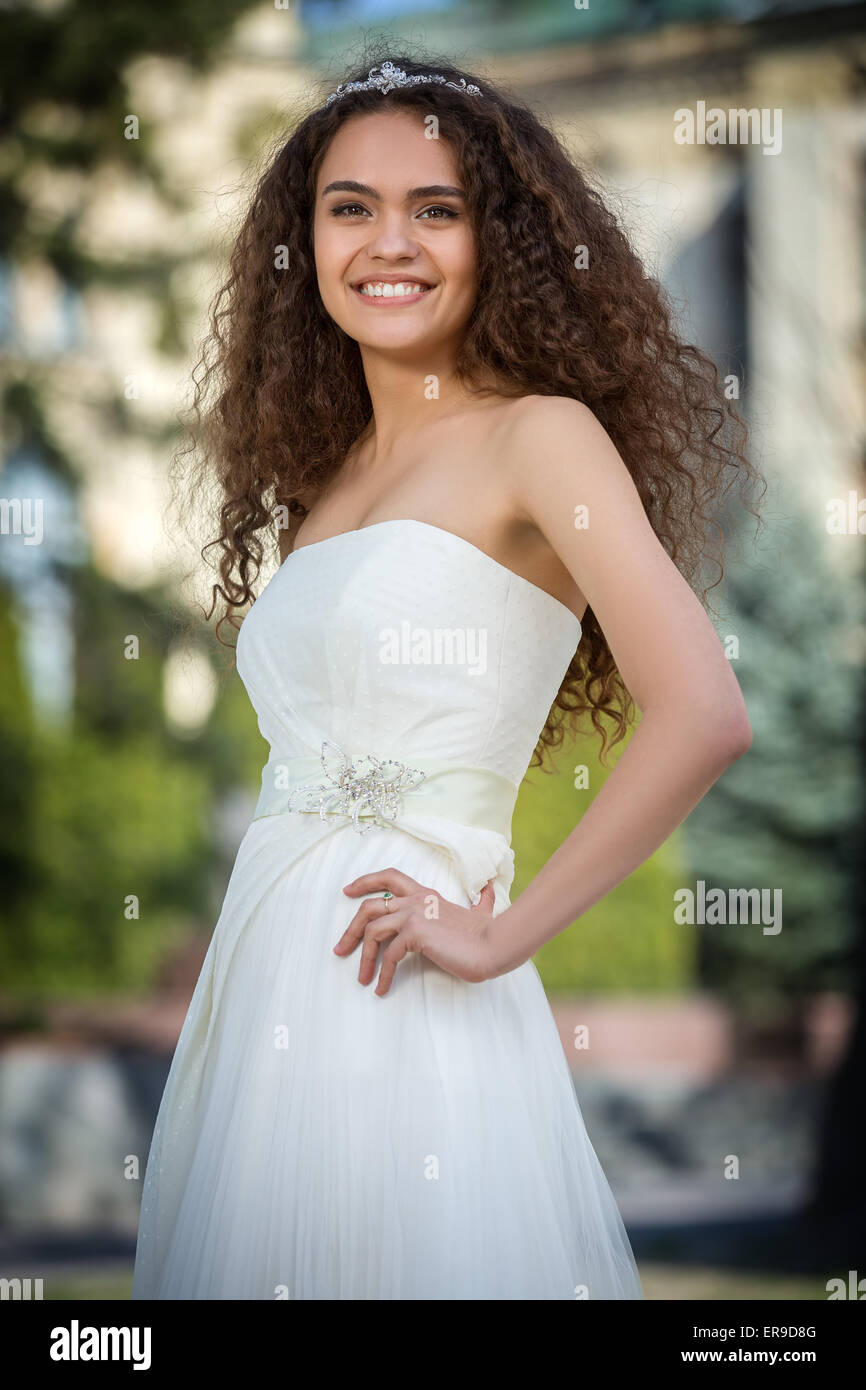 Portrait of happy smiling bride Stock Photo - Alamy