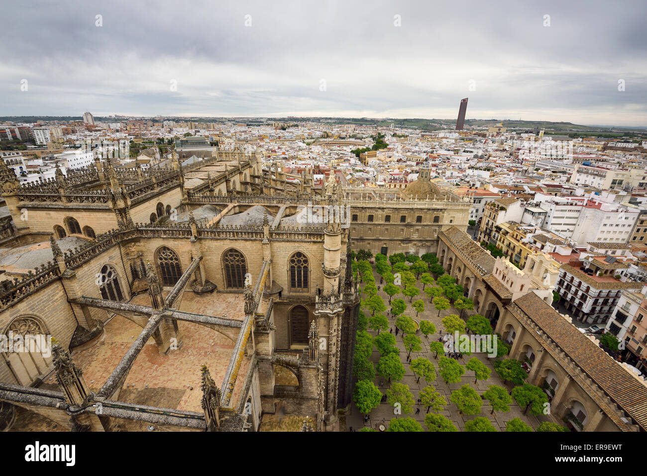 Seville giralda church architecture hi-res stock photography and images ...