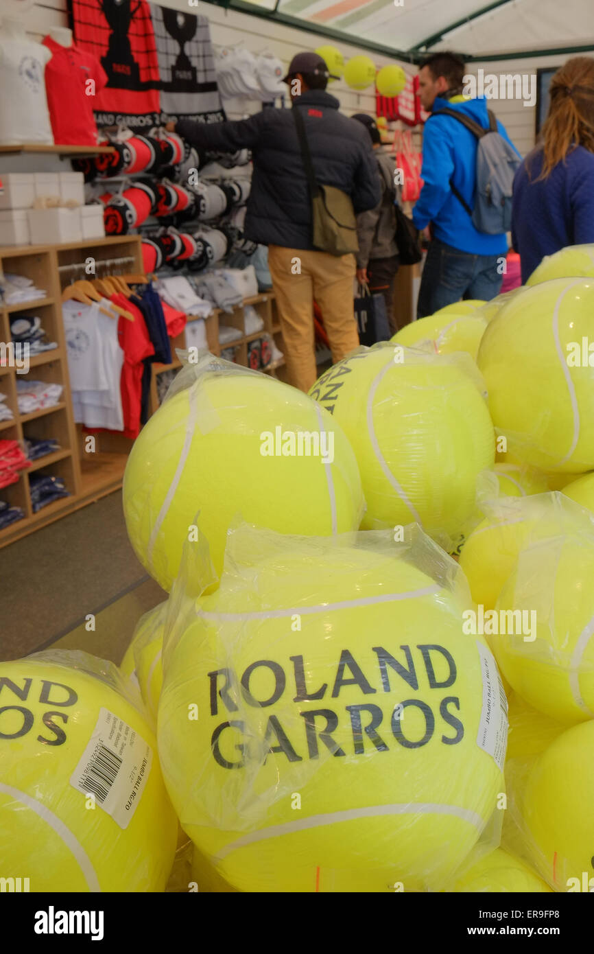 Roland garros tennis balls hi-res stock photography and images - Alamy