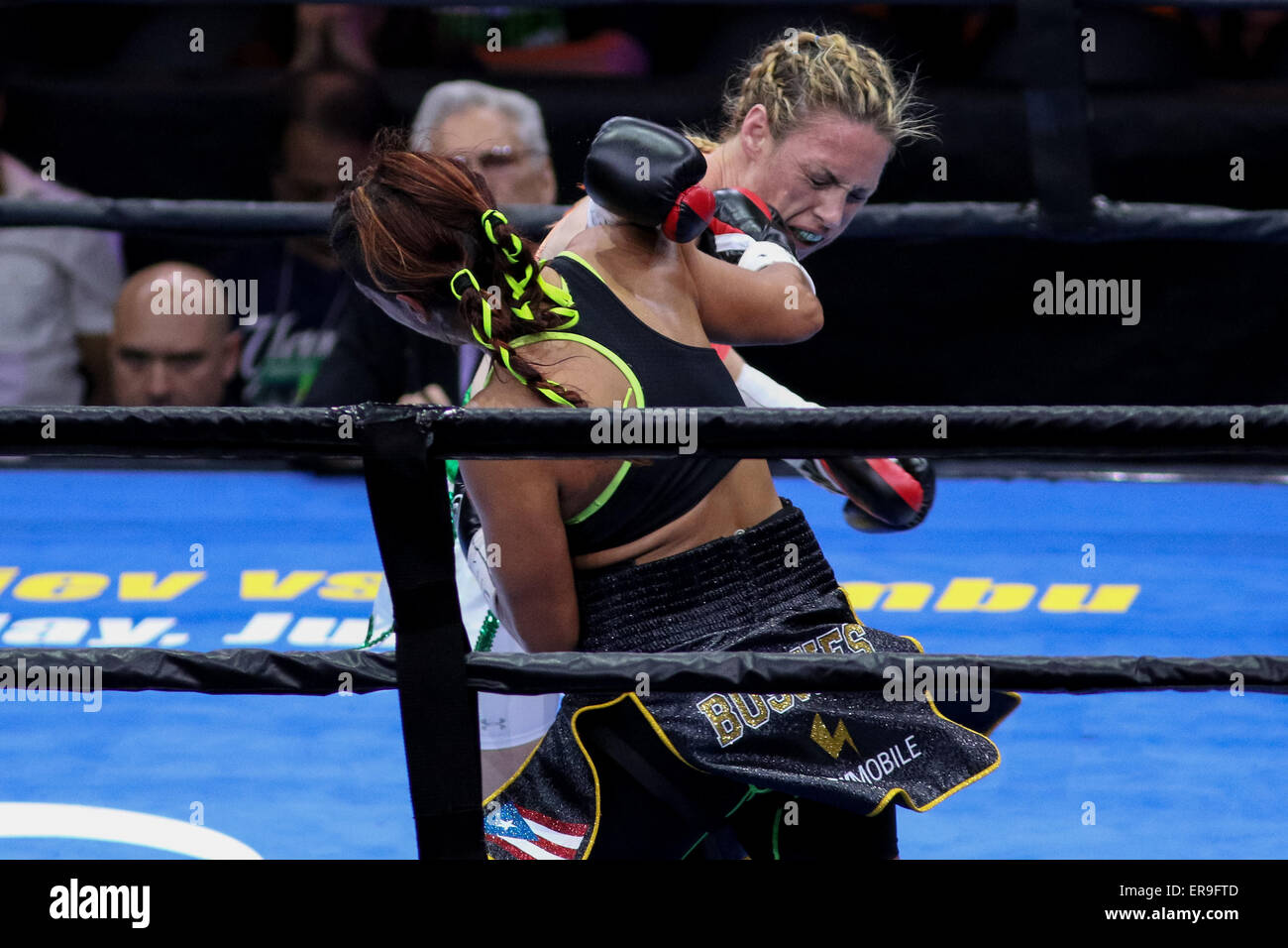 Heather hardy boxing hi-res stock photography and images - Alamy