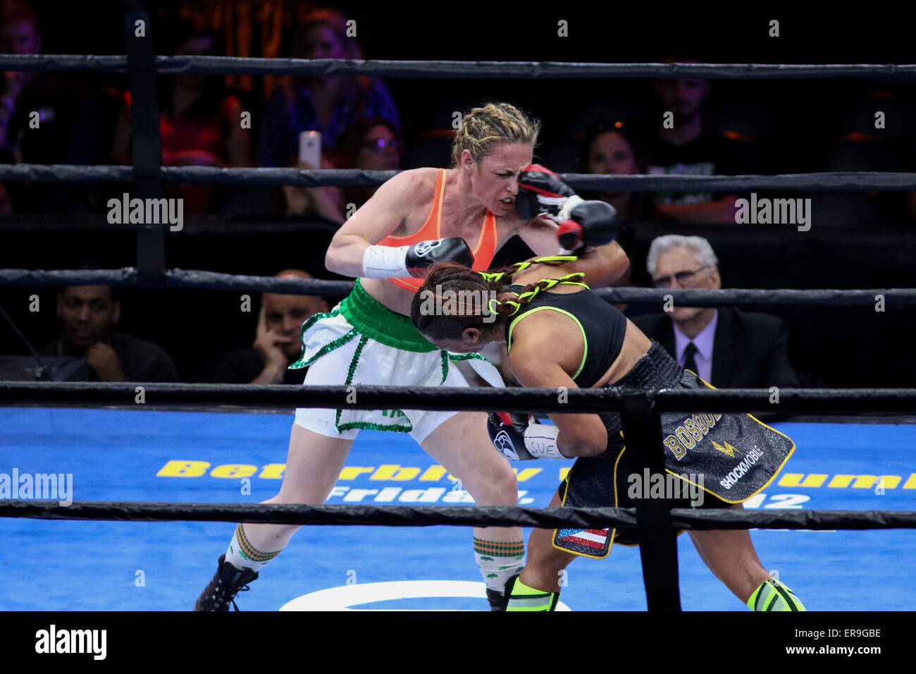 Heather hardy boxing hi-res stock photography and images - Alamy