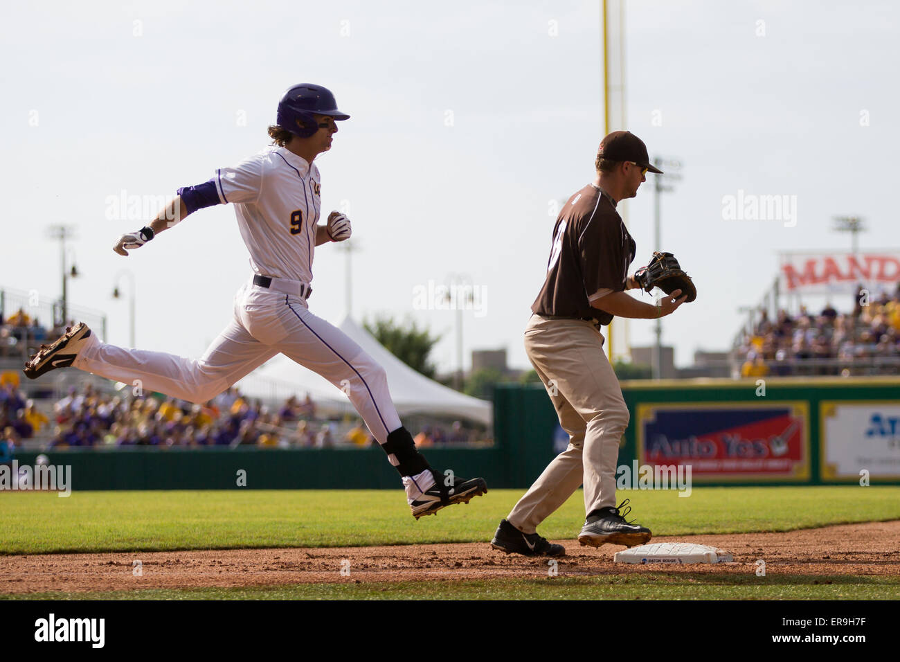 Rouge, LA, USA. 29th May, 2015. LSU Tigers outfielder Mark Laird (9) is ...