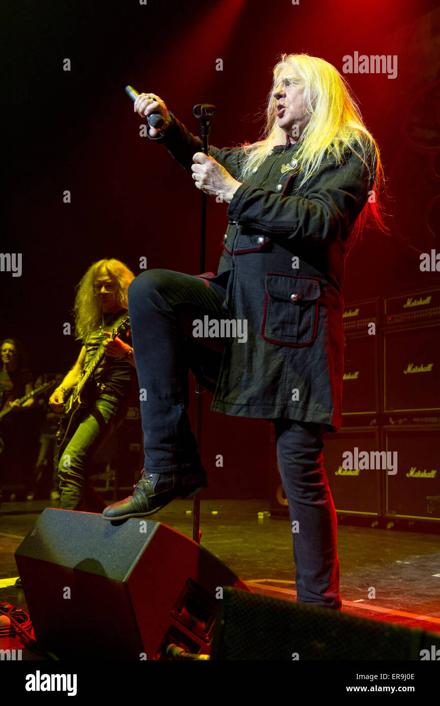 Rosemont, Illinois, USA. 21st May, 2015. Singer BIFF BYFORD (R) and ...