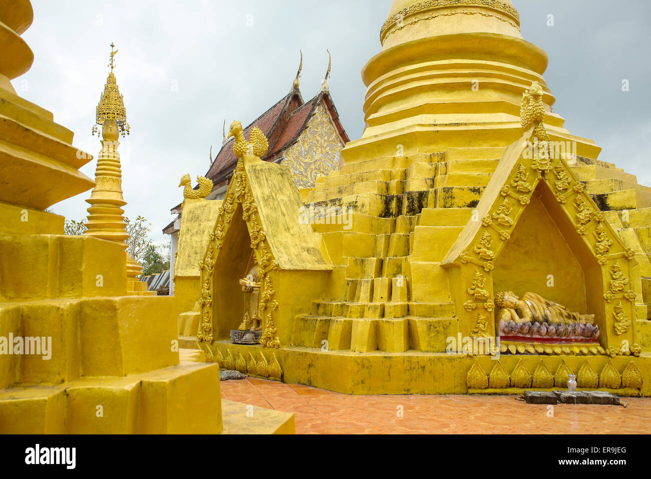 Golden stupa in buddhist temple, Thailand Stock Photo - Alamy