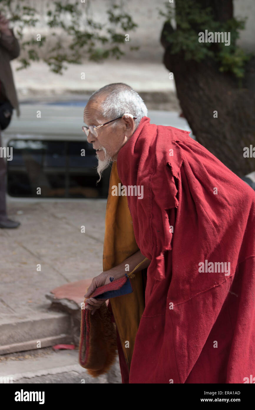 Tibetan Monk Lhasa Tibet Stock Photo - Alamy