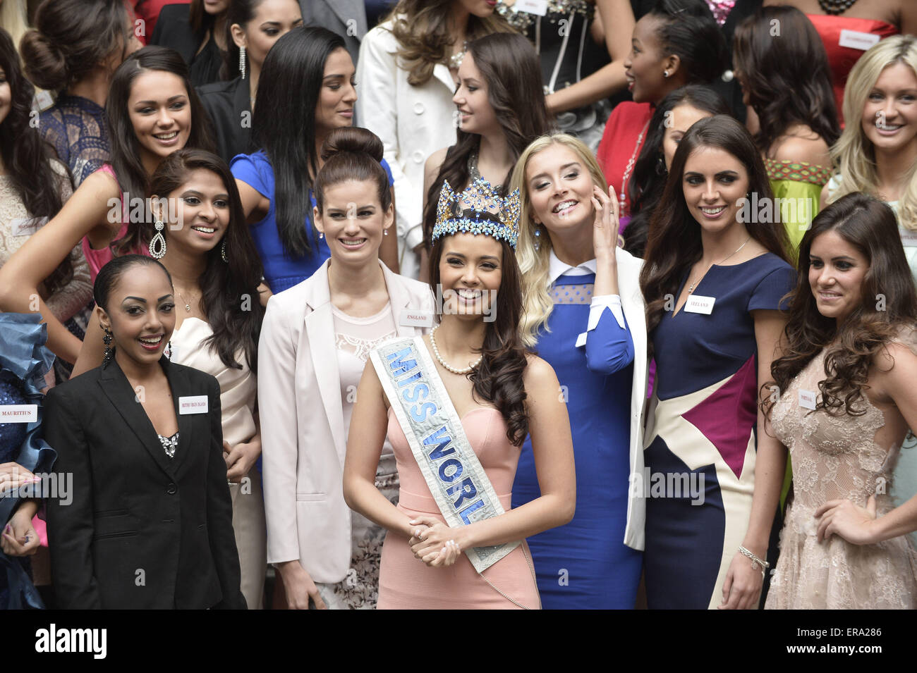 Miss World contests representing 120 countries attend a photocall in ...