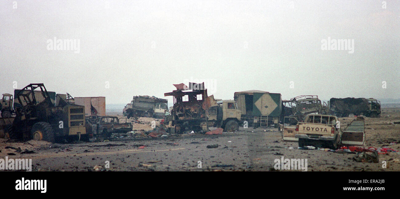 Highway Of Death Iraq Stock Photos & Highway Of Death Iraq Stock Images ...