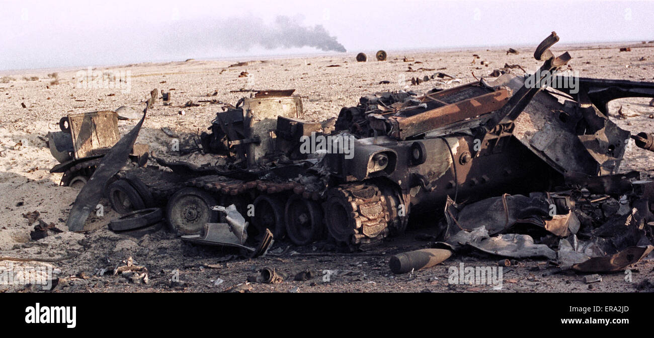 Highway of death gulf war hi-res stock photography and images - Alamy