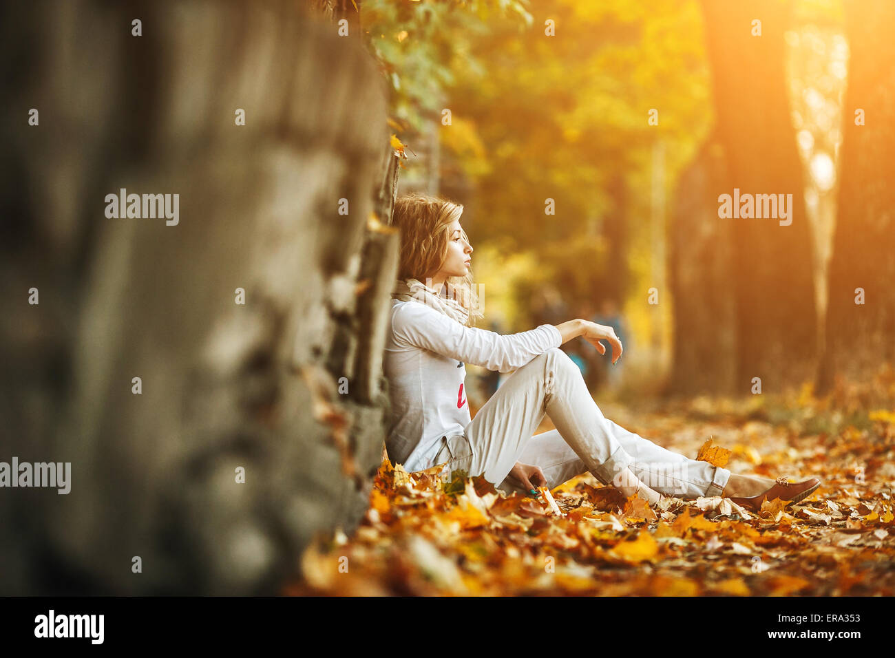 beautiful girl in sunset light Stock Photo - Alamy