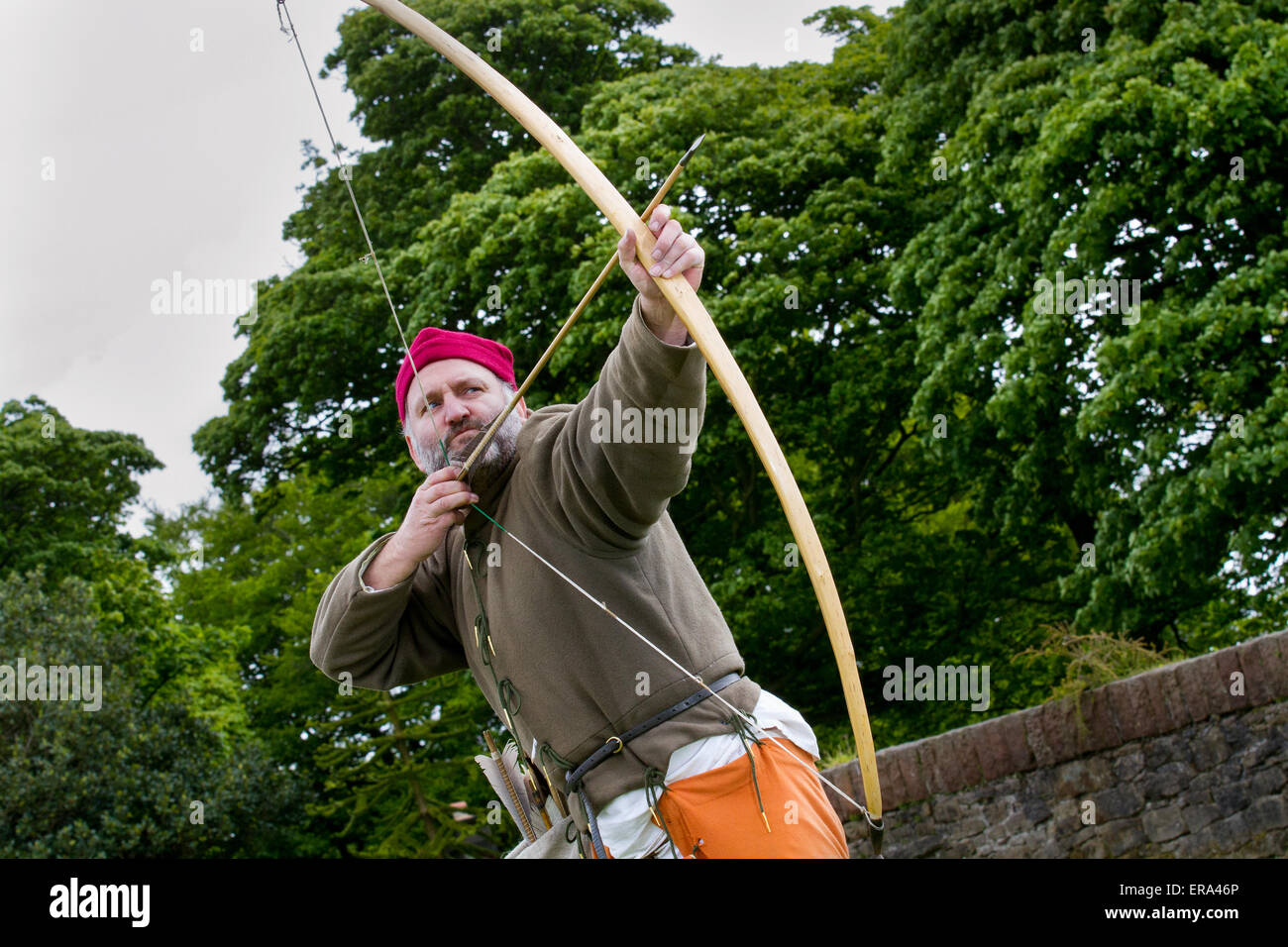 14th Century Archer High Resolution Stock Photography and Images - Alamy