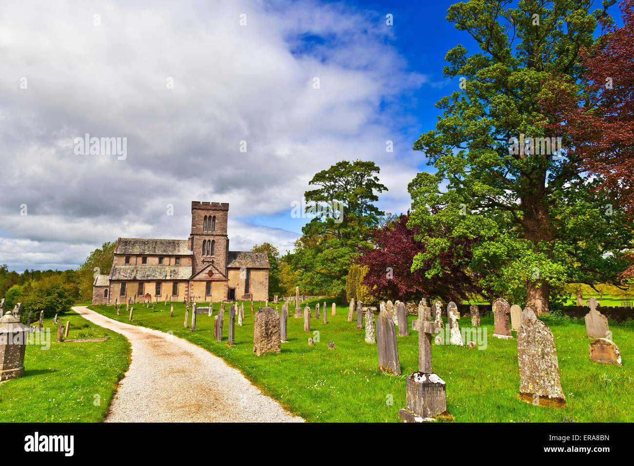 Graveyard landscape hi-res stock photography and images - Alamy