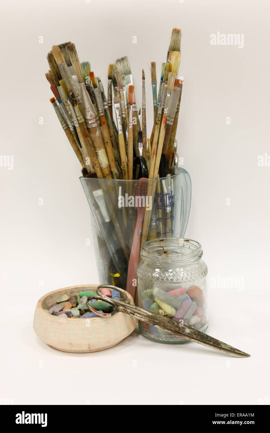 Artists tools hi-res stock photography and images - Alamy