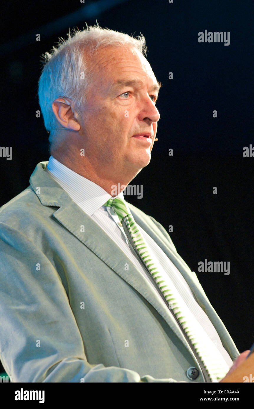 Jon snow tv presenter hi-res stock photography and images - Alamy