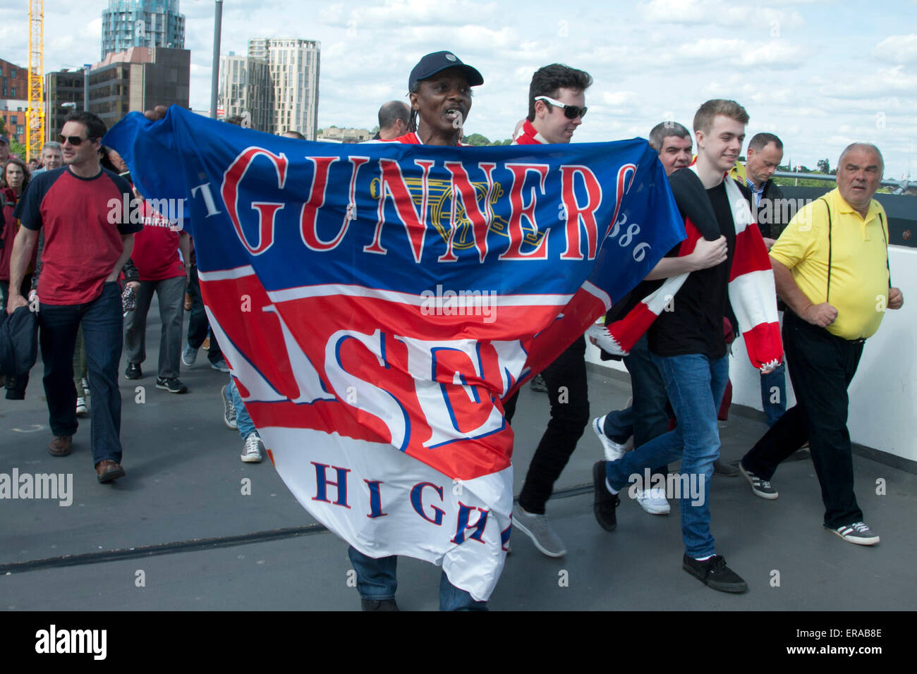 Arsenal celebrate winning fa cup hi-res stock photography and images ...