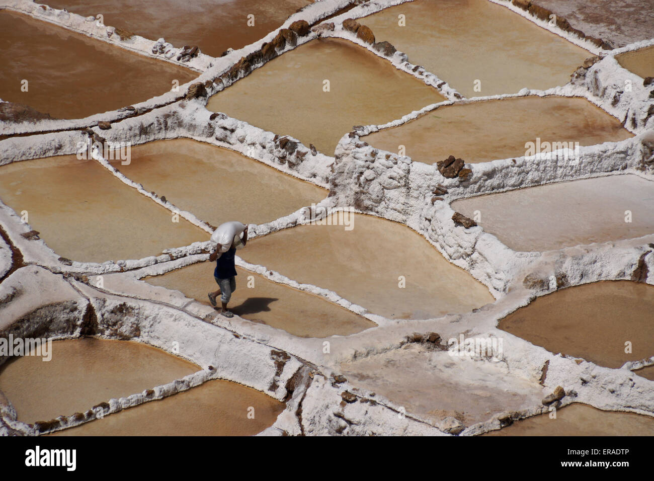 Man carrying bag salt salt hi-res stock photography and images - Alamy