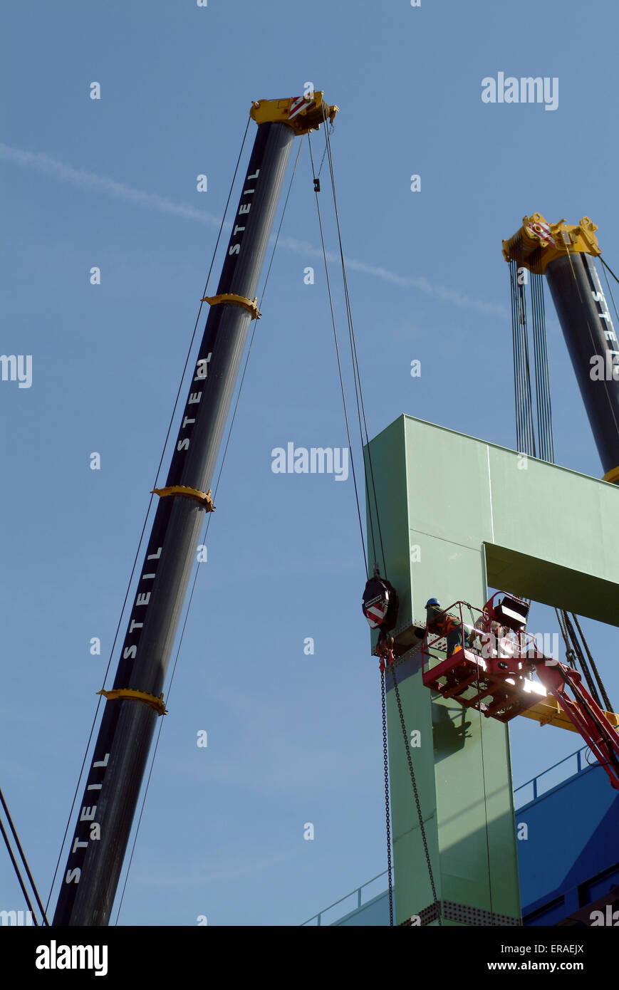 Bridgehead hi-res stock photography and images - Alamy