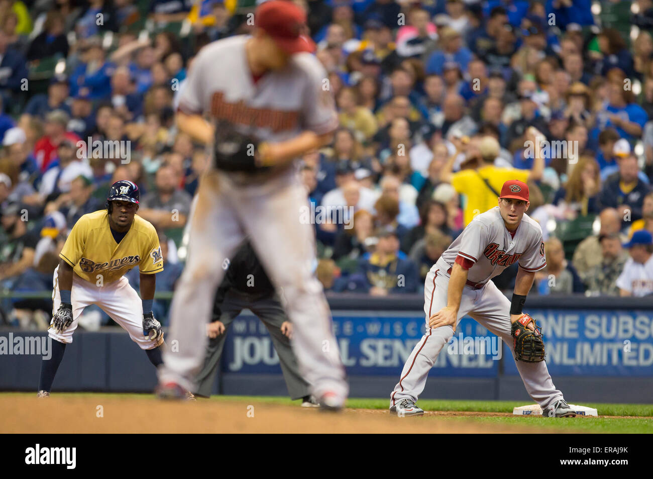 Milwaukee, WI, USA. 30th May, 2015. Arizona Diamondbacks first baseman ...