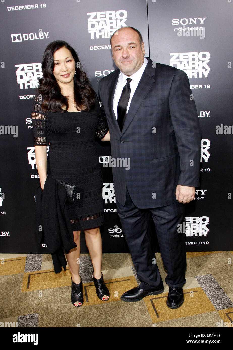 Deborah Lin and James Gandolfini Stock Photo - Alamy