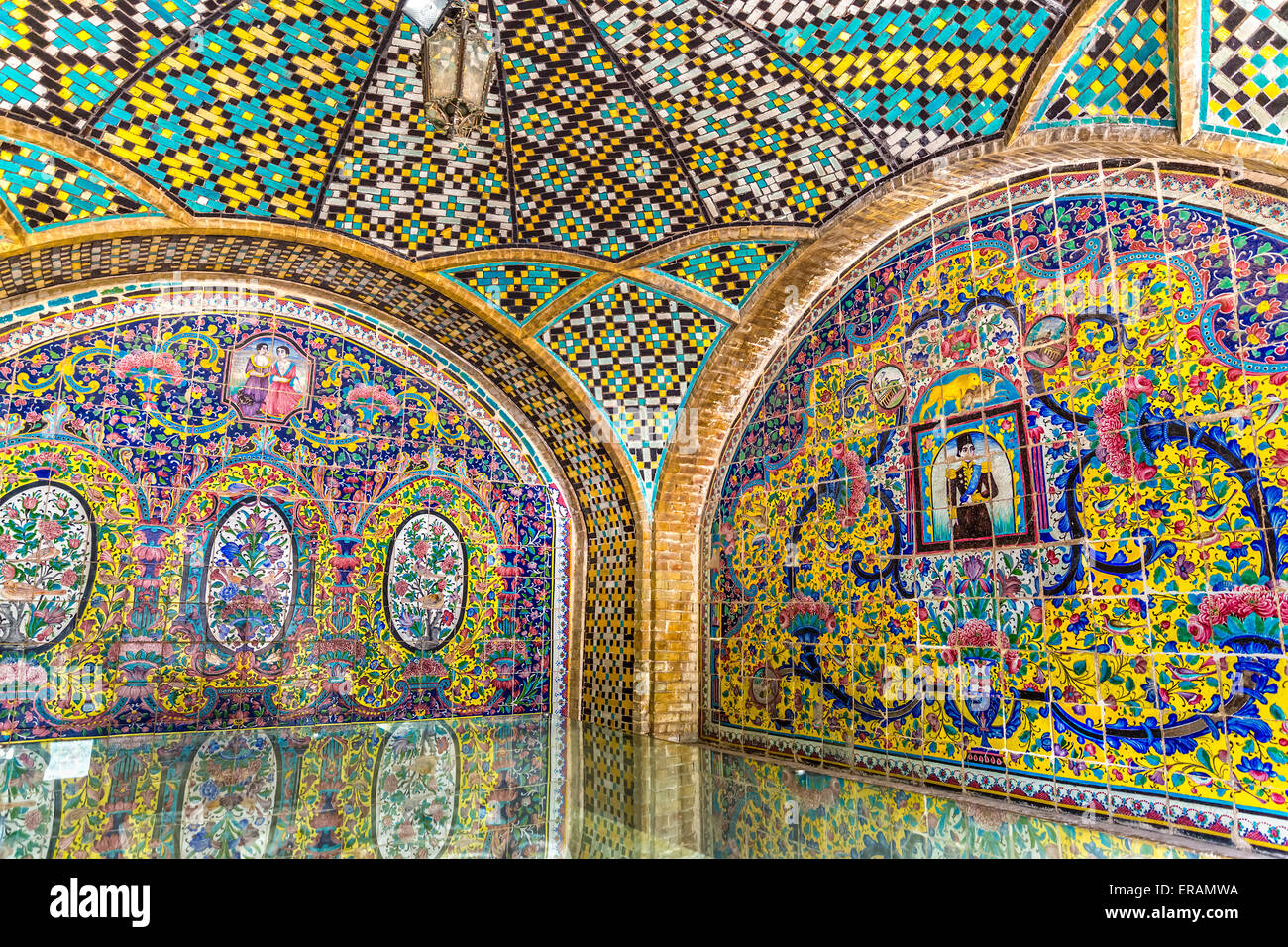 Golestan Palace building of Karim Khan of Zand walls Stock Photo - Alamy