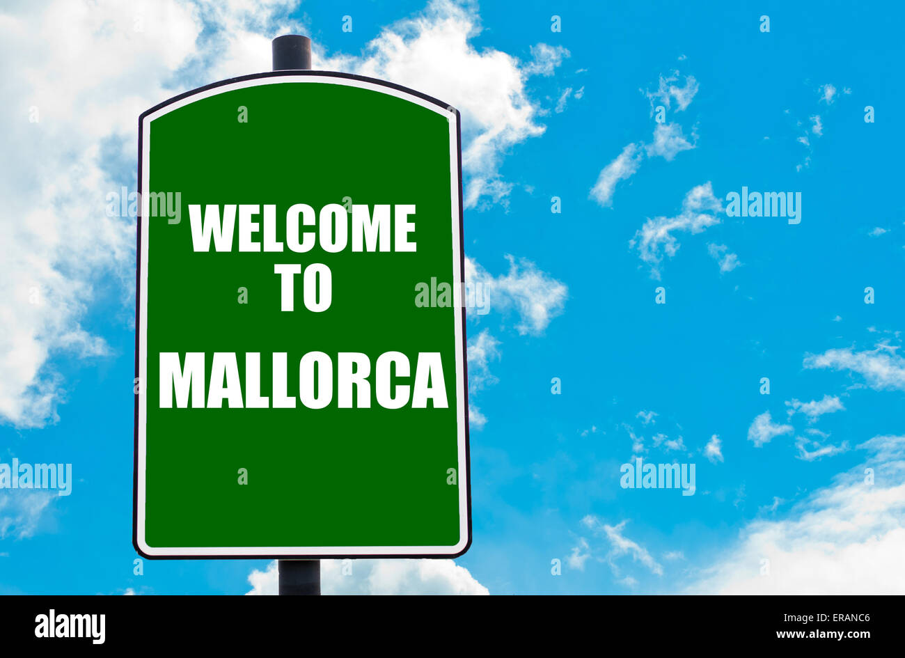 Green road sign with greeting message WELCOME TO MALLORCA, SPAIN ...