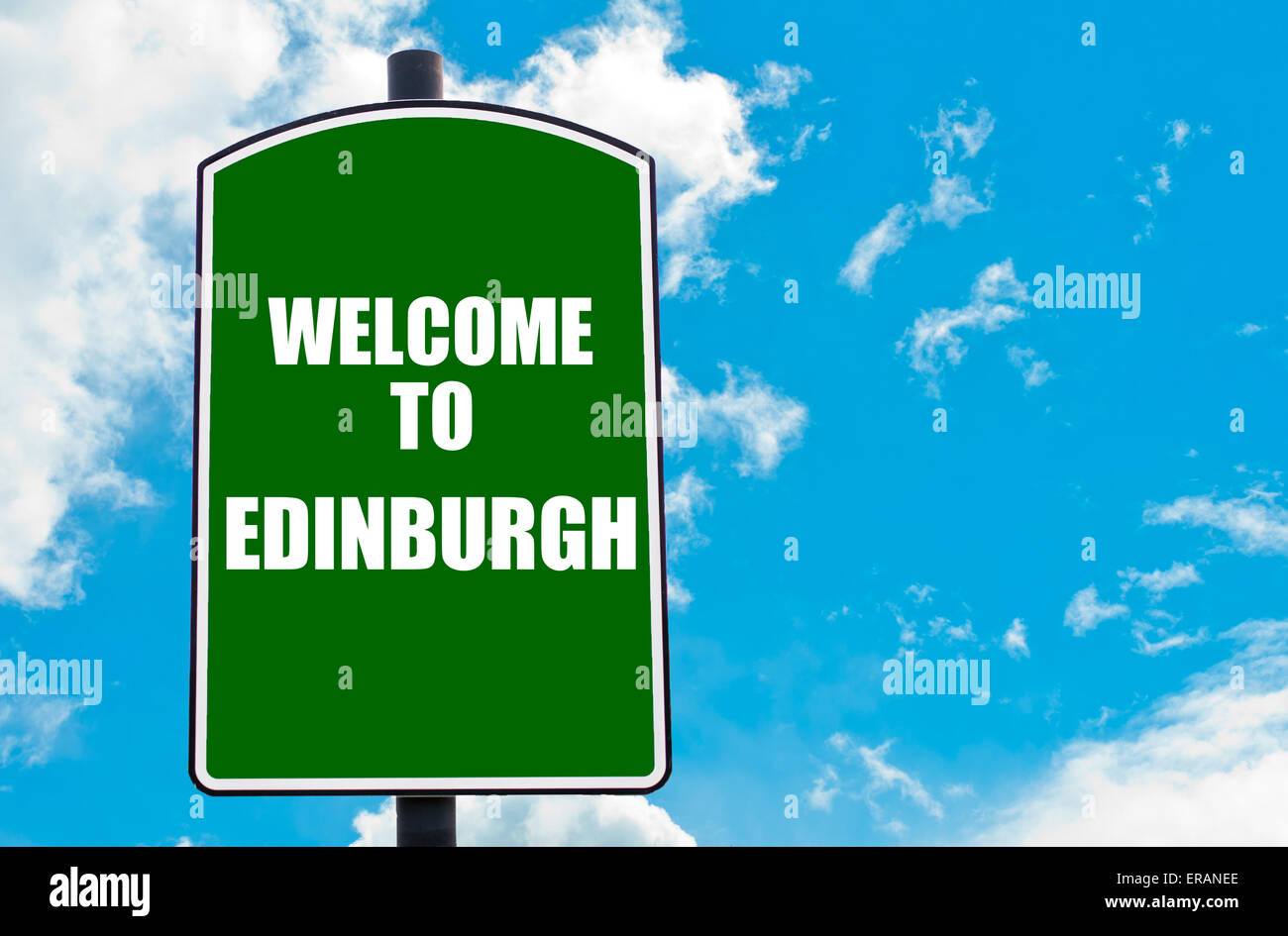 Green road sign with greeting message WELCOME TO EDINBURGH, SCOTLAND ...