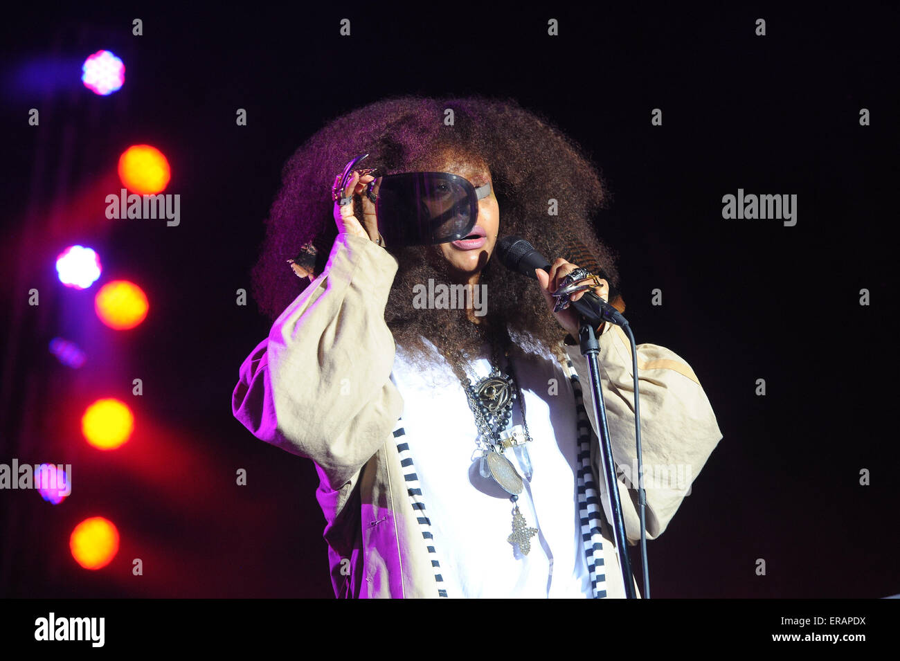 Philadelphia, Pennsylvania, USA. 30th May, 2015. Singer-songwriter ...