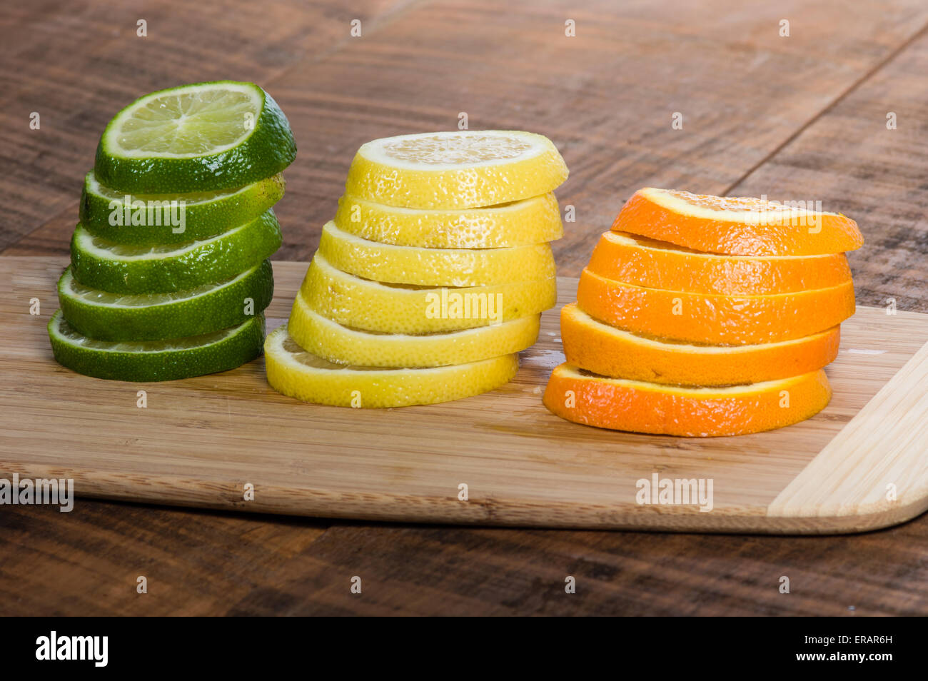 Lime and lemon stacks hi-res stock photography and images - Alamy