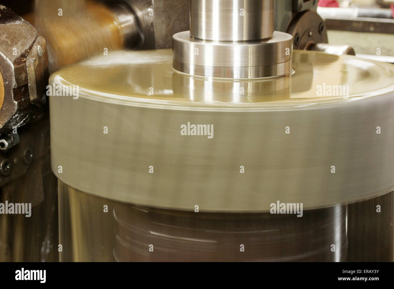 Cylindrical robot hi-res stock photography and images - Alamy