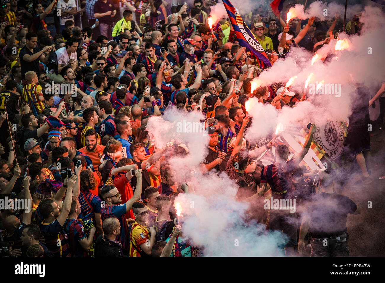 Barcelona fans with flares hi-res stock photography and images - Alamy