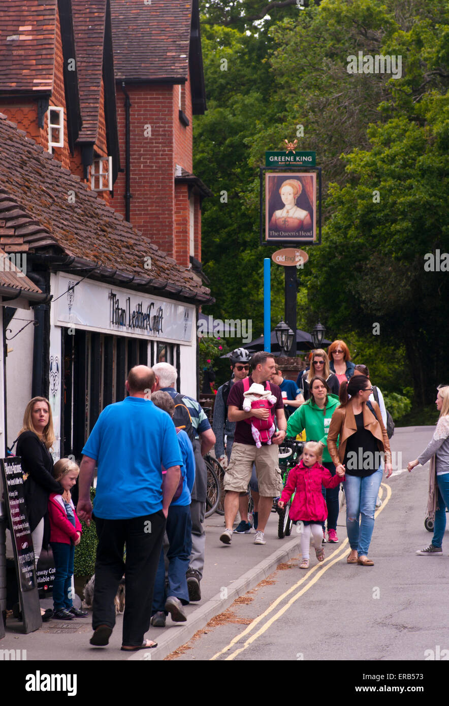Burley village hampshire england uk hi-res stock photography and images ...