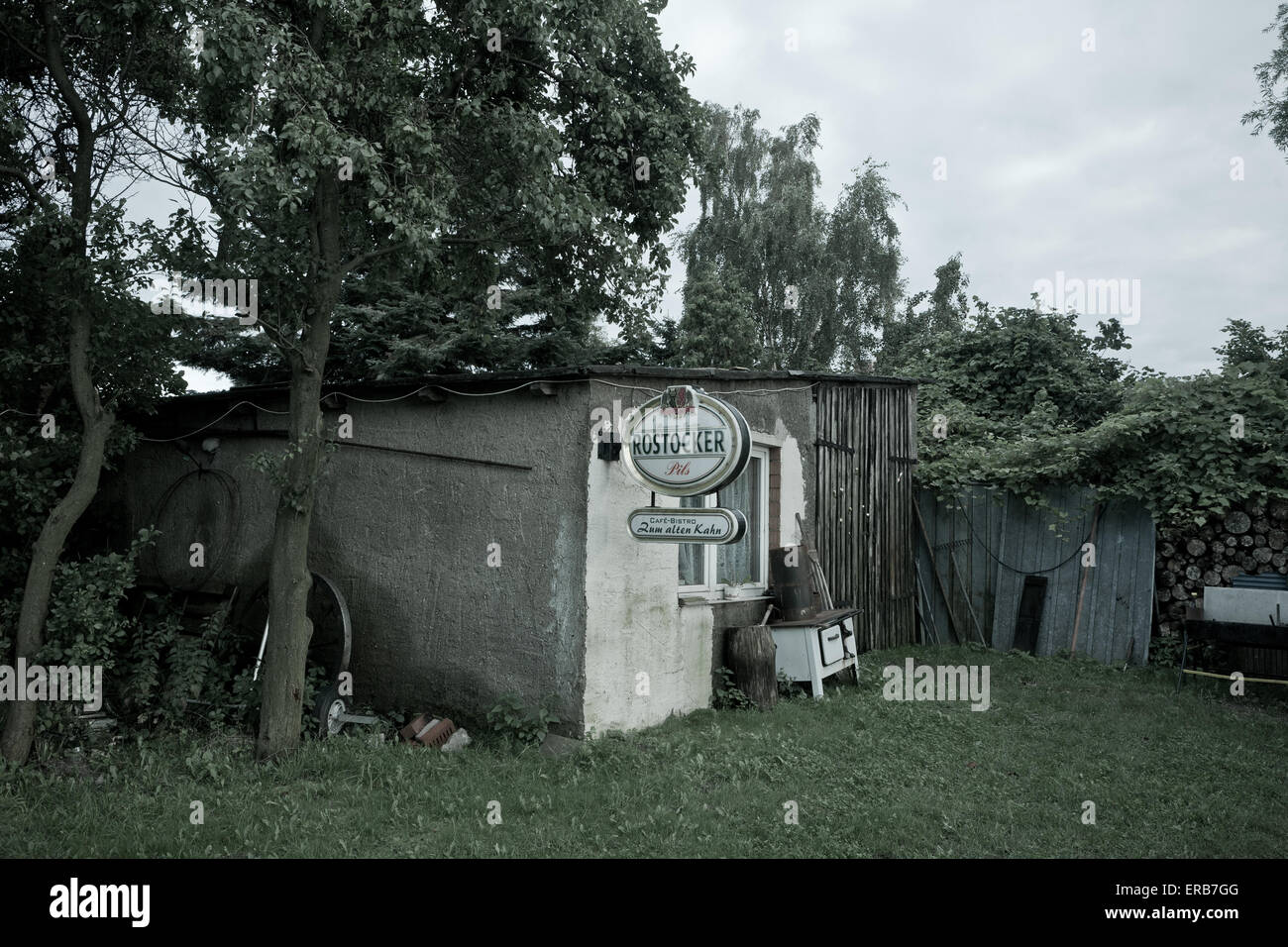 Beer shed hi-res stock photography and images - Alamy