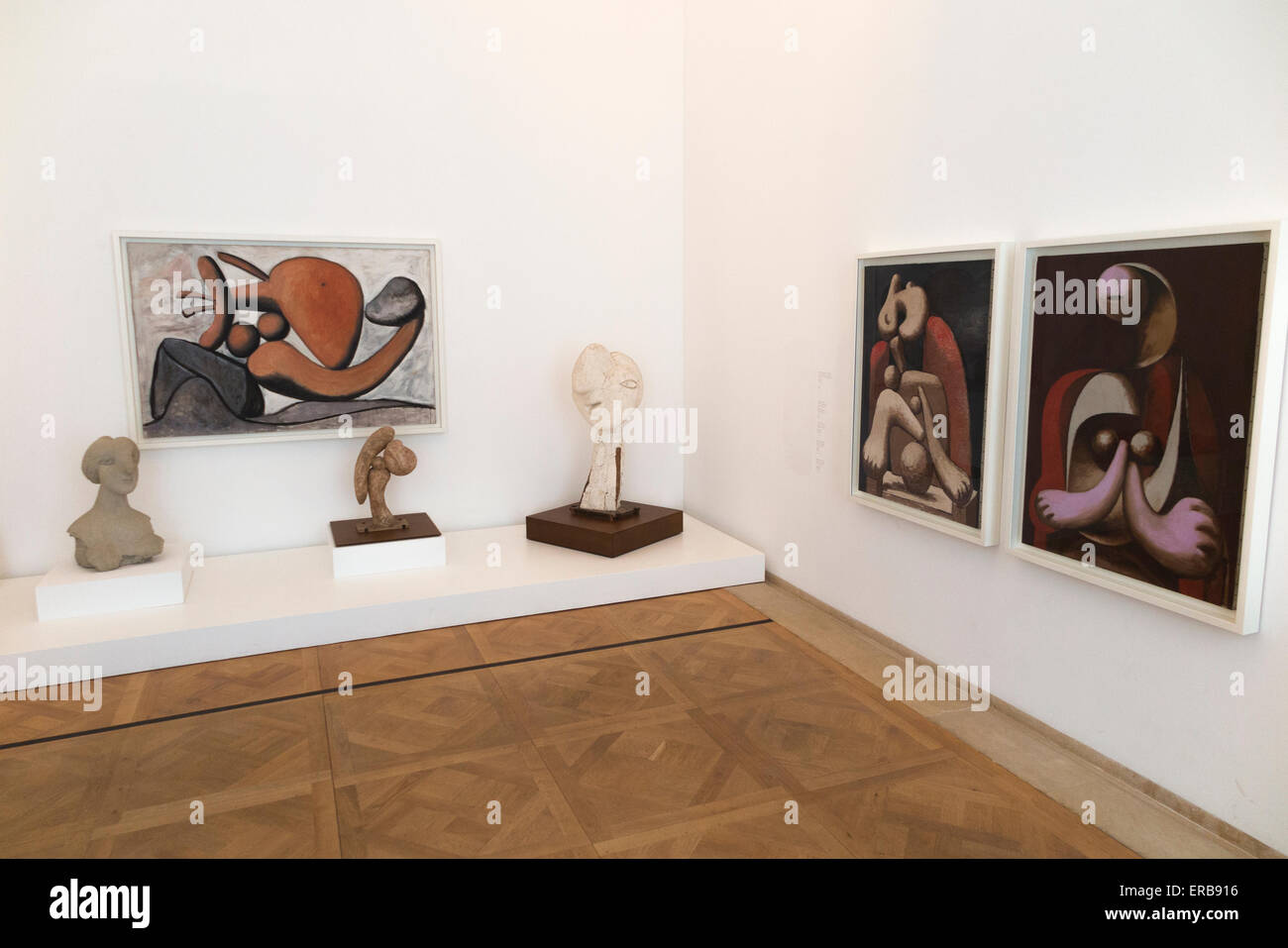 Paintings by pablo picasso hi-res stock photography and images - Alamy