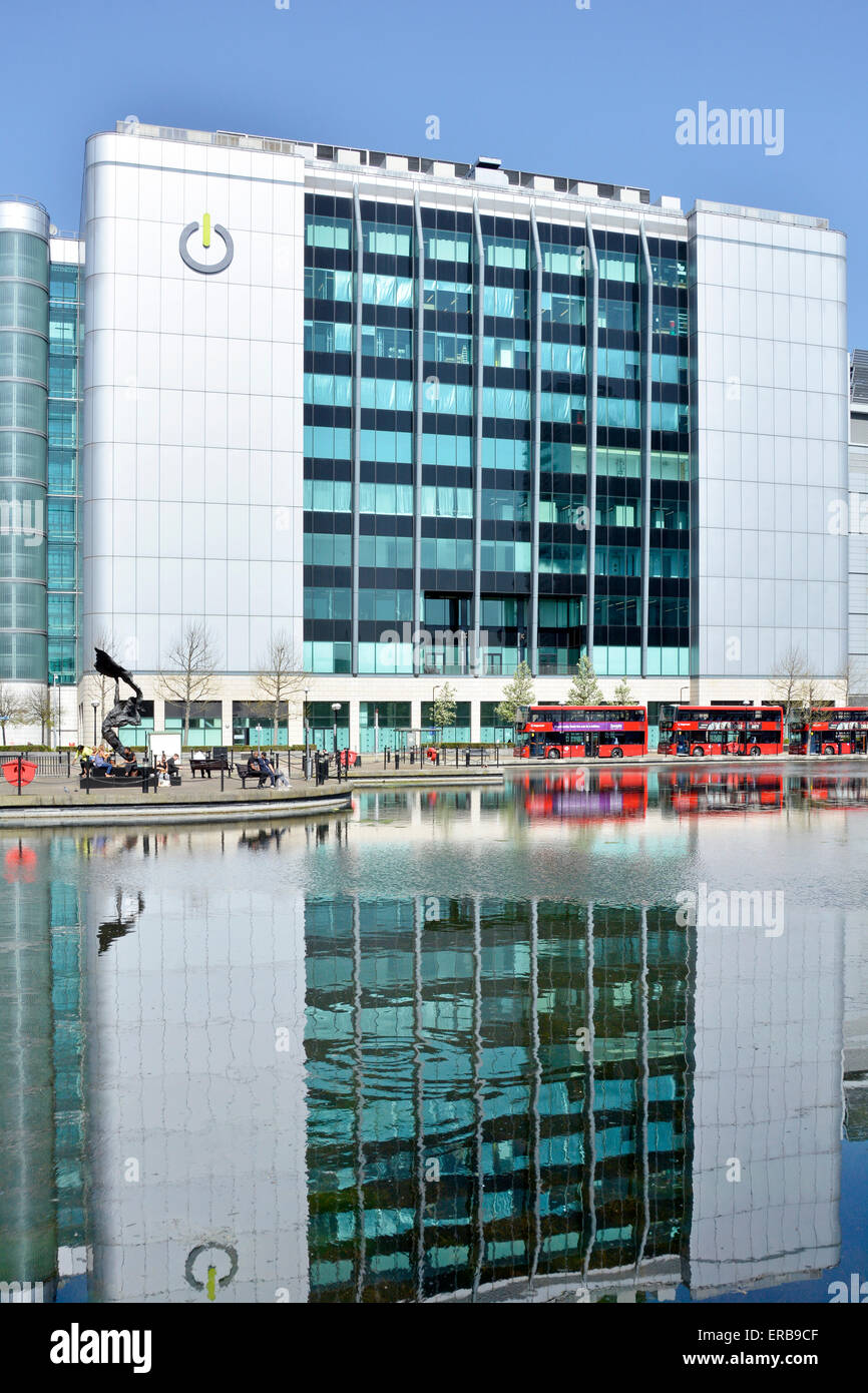 London data centres hi-res stock photography and images - Alamy