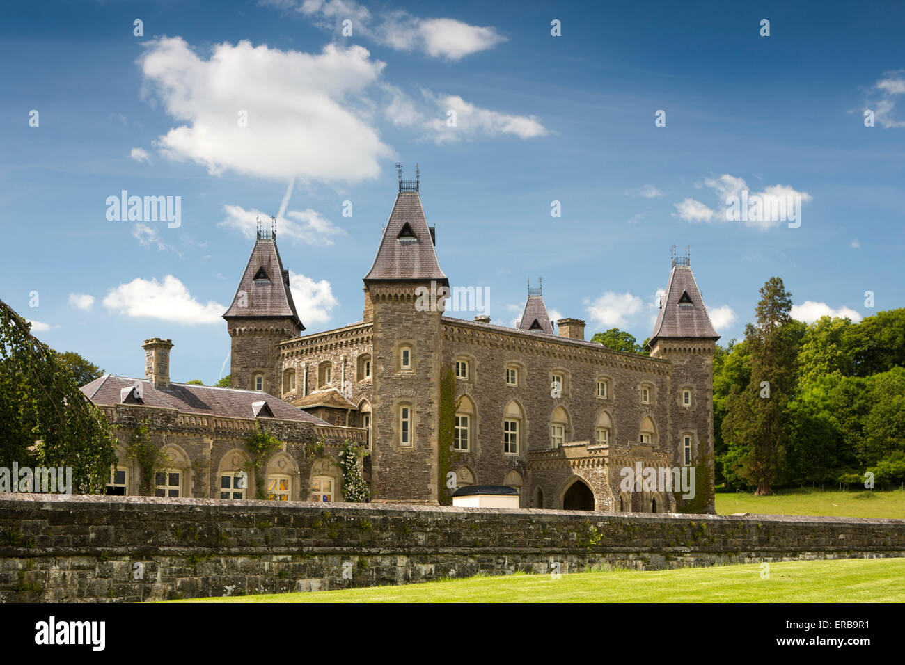Llandeilo dinefwr hi-res stock photography and images - Alamy