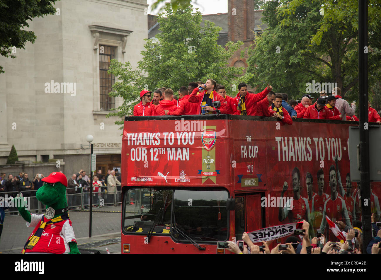 Arsenal victory parade hi-res stock photography and images - Alamy