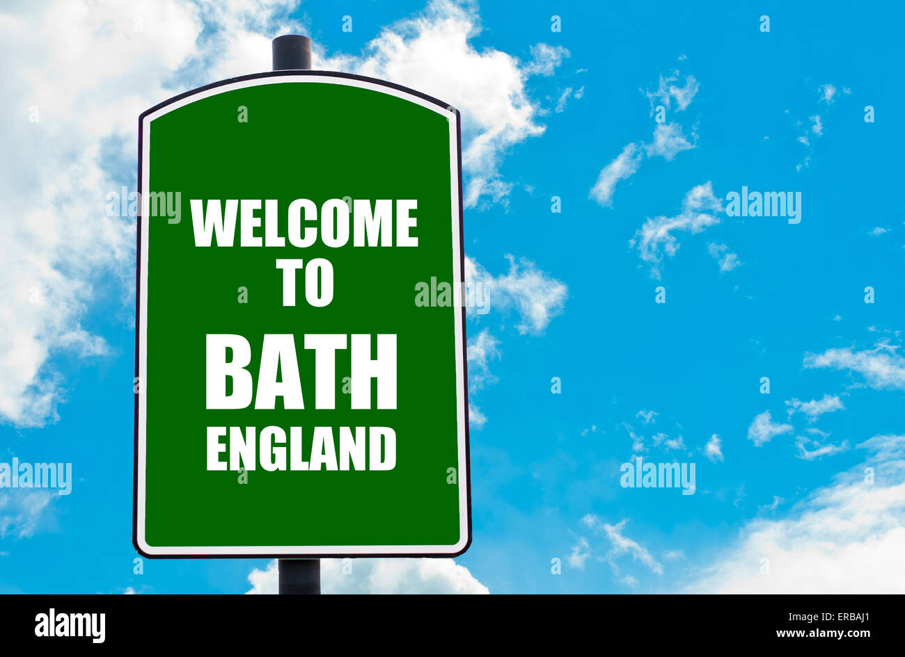 Green road sign with greeting message WELCOME TO BATH, ENGLAND isolated ...