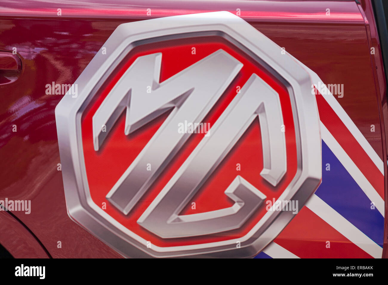 MG badge logo on side of MG VTi Super Mini car Stock Photo - Alamy