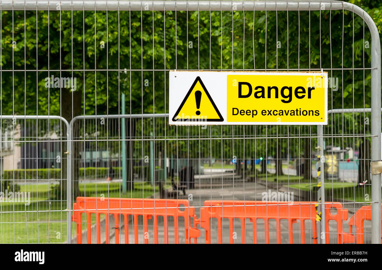 Keep Out Sign,Job,fence,warning,construction,zone,street,repairing ...