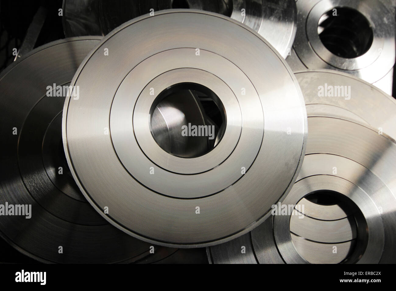 Cylinder bearings hi-res stock photography and images - Alamy