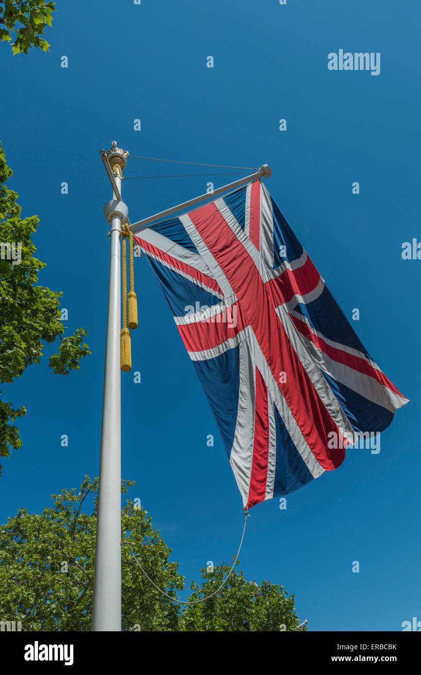 United kingdom flag crown hi-res stock photography and images - Alamy