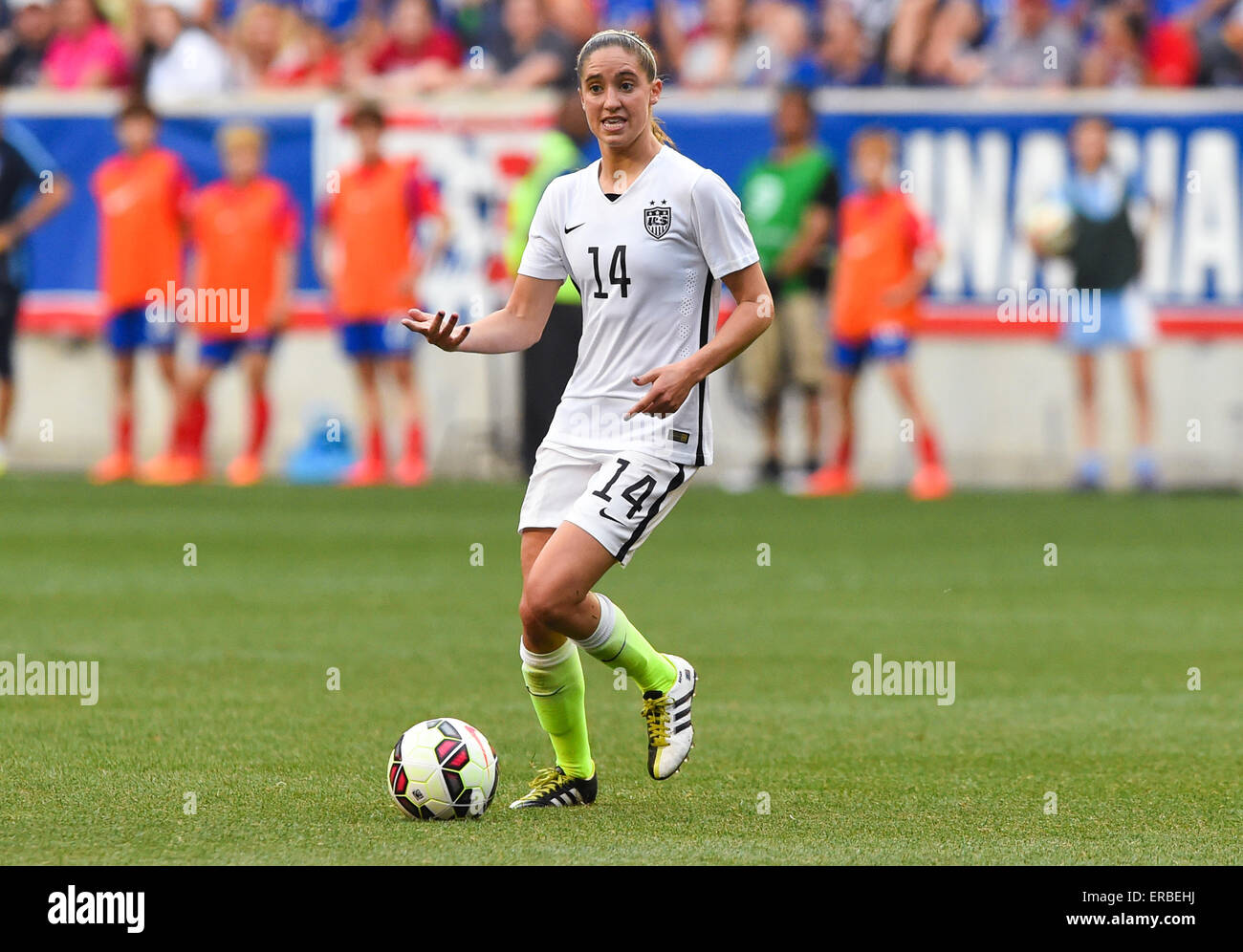 May 30, 2015: United States midfielder Morgan Brian #14 controls the ...