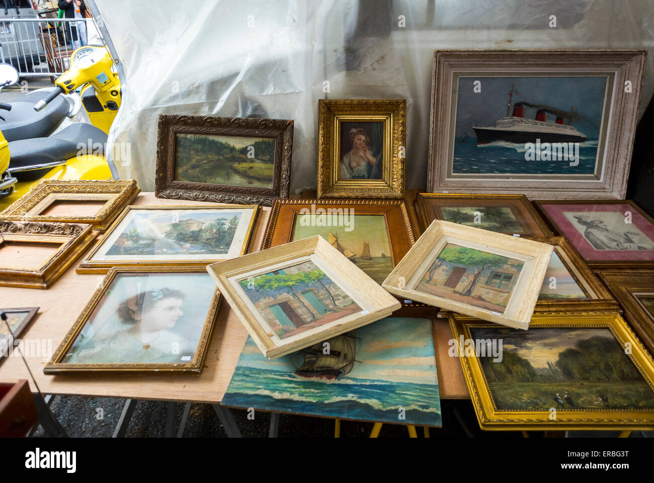 Paris, France, Close up, Collection Vintage Paintings, Picture Frames ...
