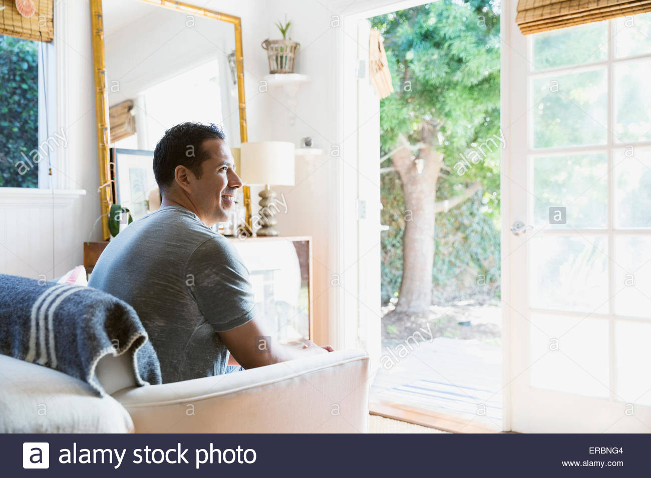 30 man living room hi-res stock photography and images - Alamy