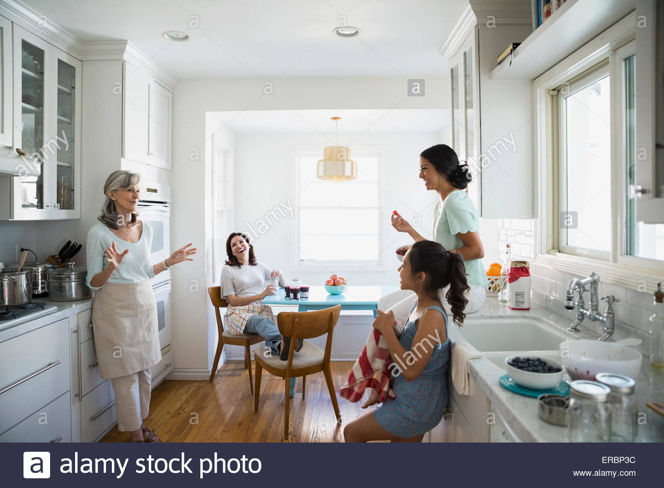 Making jam hi-res stock photography and images - Alamy