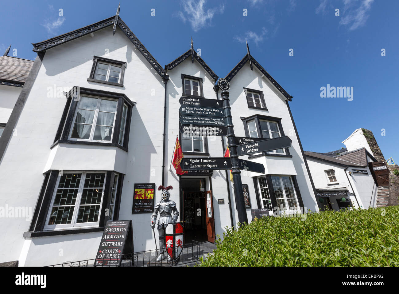 The Knights Shop Castle Square Conwy Stock Photo - Alamy